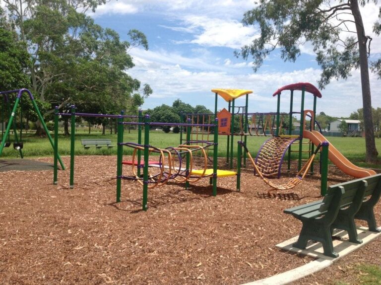 Brisbane Half Day Trips - Shorncliffe Train Line