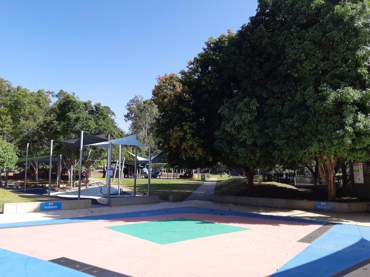 Rocks Riverside Park: Waterplay at Seventeen Miles Rocks